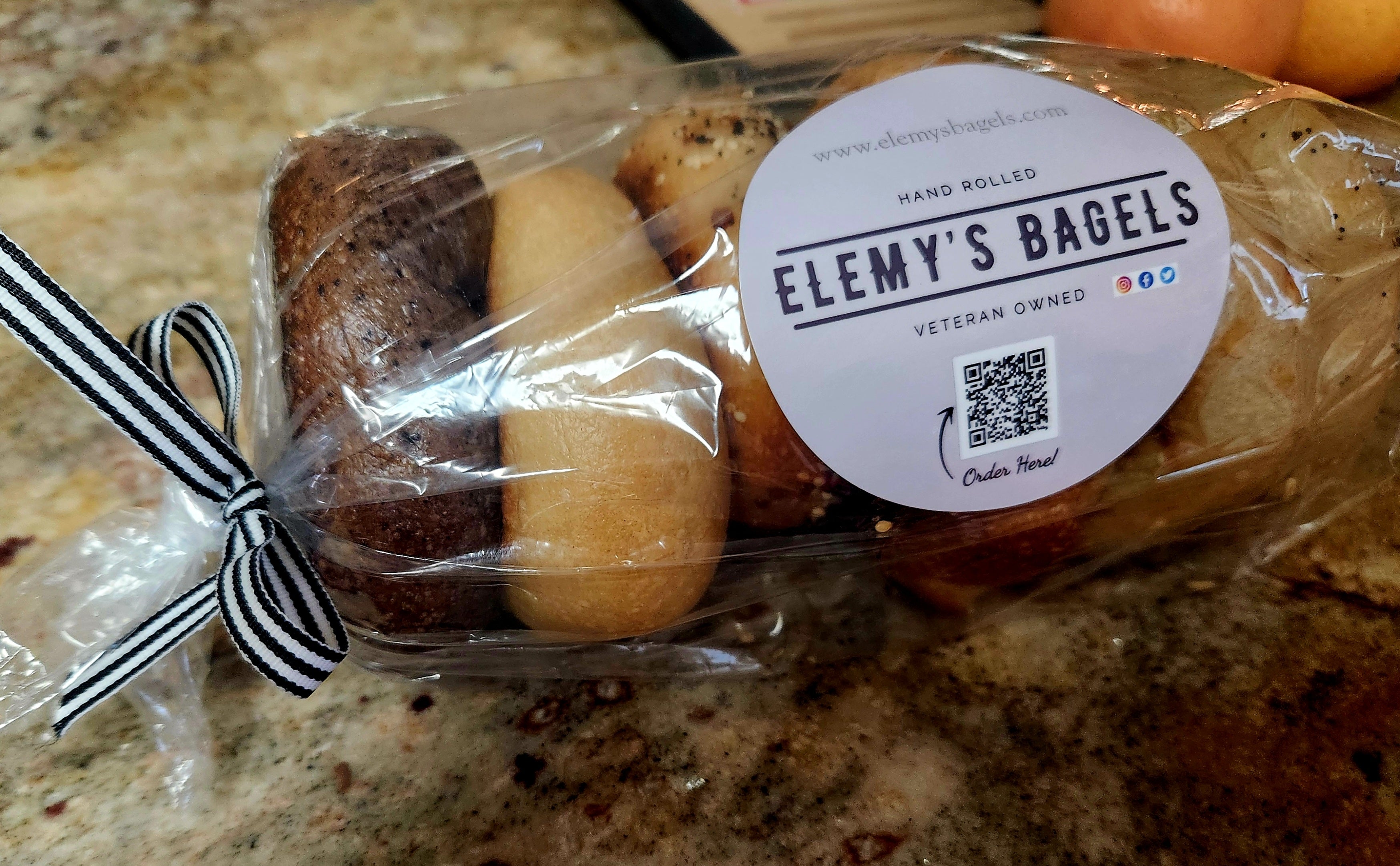 Hand-Rolled NY Bagel (Pack of 6) - Assorted Variety – Elemy's Bagels